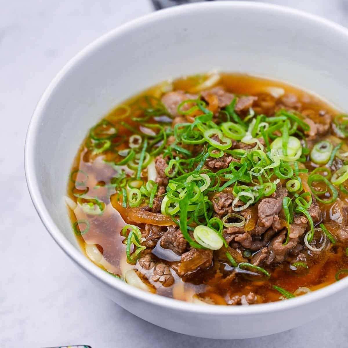 Beef Udon Noodles Soup (Niku Udon) - Cup of Yum