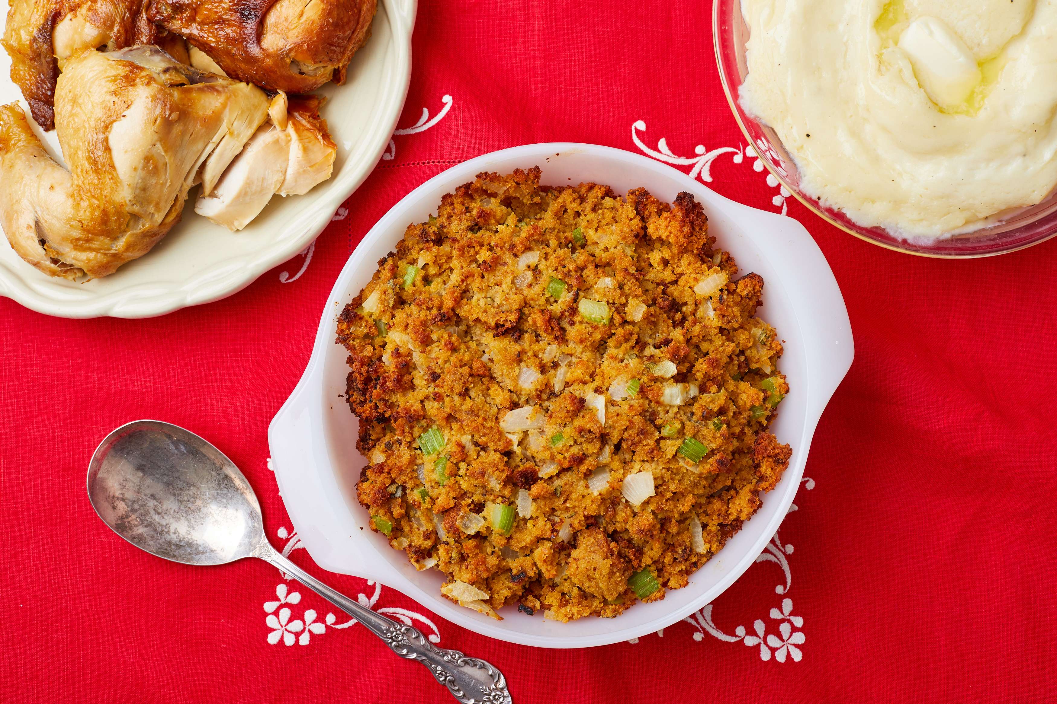 Cornbread Stuffing - Cup of Yum